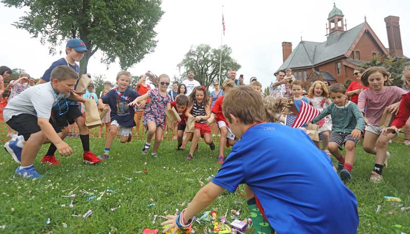 2023 Fourth of July field events: Results and photos | The Harvard ...