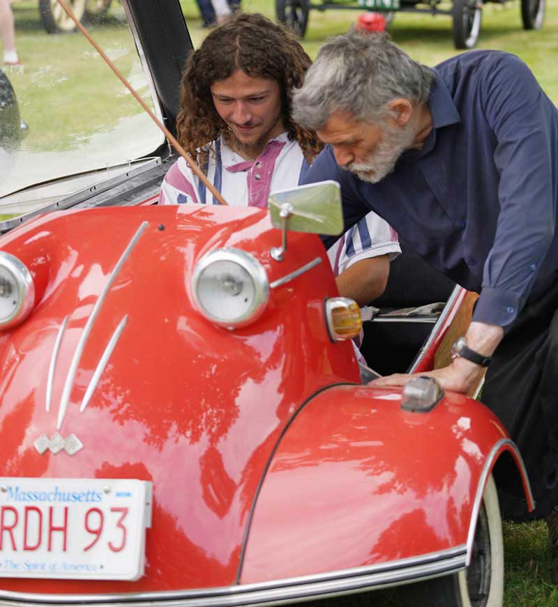 Barbie, Ken, and antiques galore in traditional Fourth of July parade ...