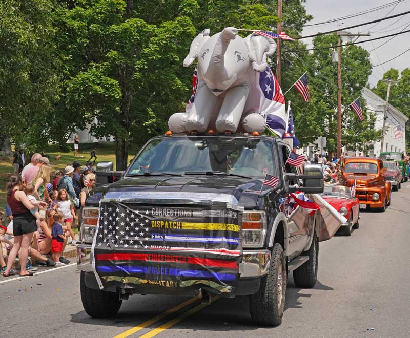Barbie, Ken, and antiques galore in traditional Fourth of July parade ...