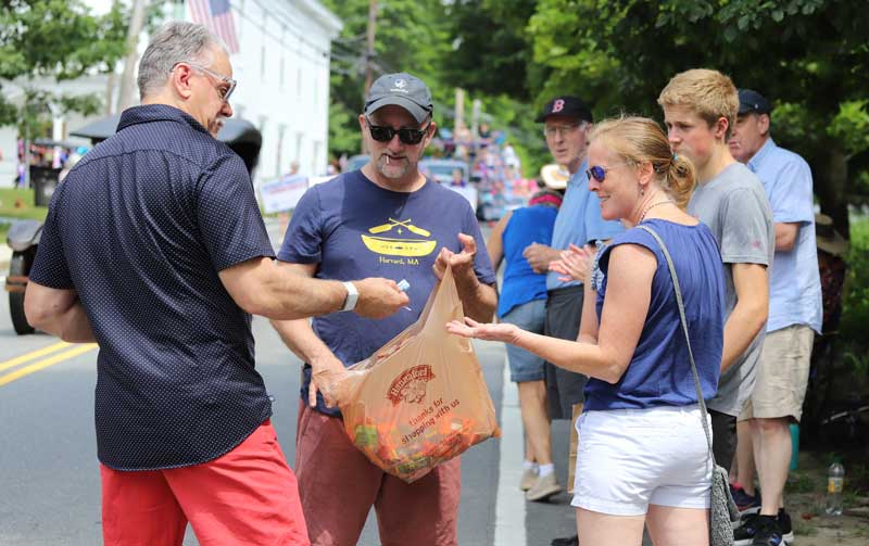 Community outshines politics at Harvard’s annual Fourth of July ...